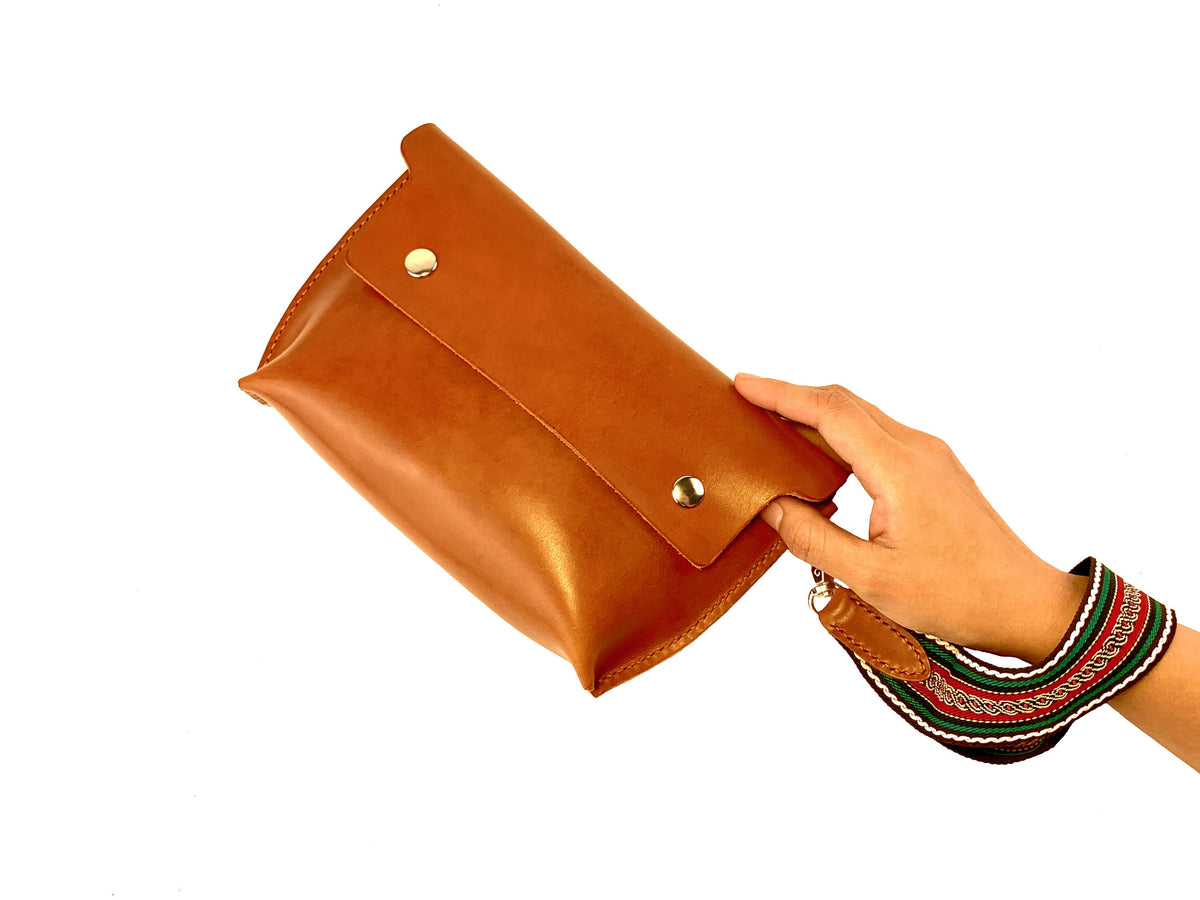 Tapered Clutch Purse with Hand Strap – J Tanner DIY Leather Craft